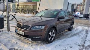 Brown Skoda Octavia Scout 2016 in Vilnius, with an engine capacity of 1.98 L and mileage of 250 thousand km for 9000 €, photo  on AUTOMOTO.COM.LV