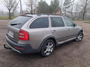 Zaļš Skoda Octavia Scout 2007 Viļņa, ar dzinēja tilpumu 2.00 L un nobraukumu 459 tūkst. km par 1900 €, foto 7 vietnē AUTOMOTO.COM.LV