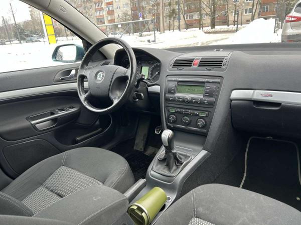 Green Skoda Octavia Scout 2008 in Kaunas, with an engine capacity of 2.00 L and mileage of 336 thousand km for 3200 €, photo 9 on AUTOMOTO.COM.LV