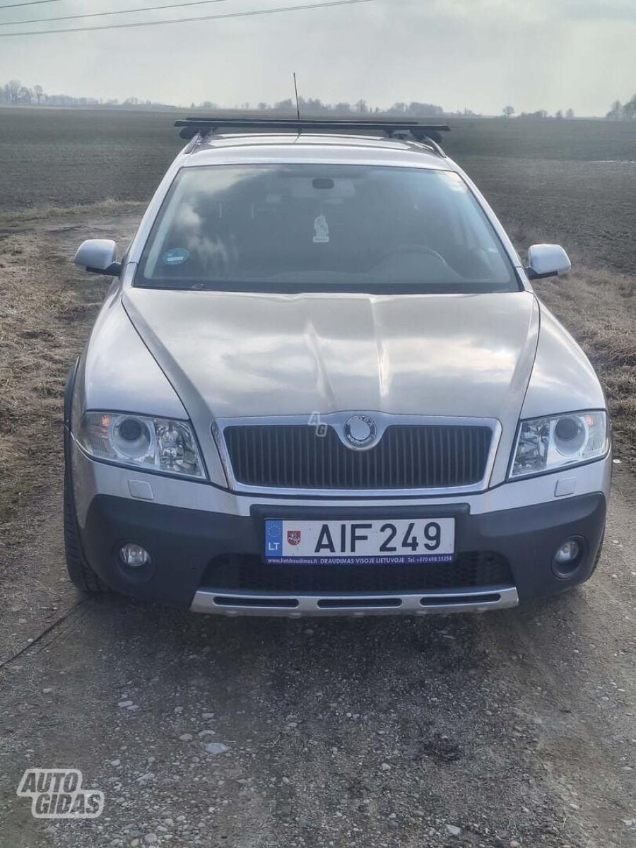 Grey Skoda Octavia Scout 2007 in Marijampole, with an engine capacity of 2.00 L and mileage of 298 thousand km for 2800 €, photo 1 on AUTOMOTO.COM.LV