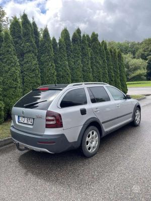 Grey Skoda Octavia Scout 2007 in Kaunas, with an engine capacity of 2.00 L and mileage of 320 thousand km for 1450 €, photo 5 on AUTOMOTO.COM.LV