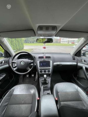 Grey Skoda Octavia Scout 2007 in Kaunas, with an engine capacity of 2.00 L and mileage of 320 thousand km for 1450 €, photo 10 on AUTOMOTO.COM.LV