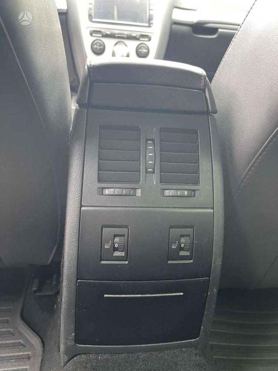 Grey Skoda Octavia Scout 2007 in Kaunas, with an engine capacity of 2.00 L and mileage of 320 thousand km for 1450 €, photo 12 on AUTOMOTO.COM.LV