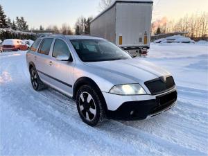 Grey Skoda Octavia Scout 2008 in Vilnius, with an engine capacity of 1.98 L and mileage of 365 thousand km for 2350 €, photo 2 on AUTOMOTO.COM.LV