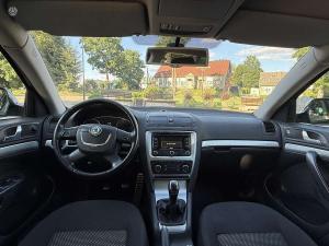 Pelēks Skoda Octavia Scout 2012 Viļņa, ar dzinēja tilpumu 2.00 L un nobraukumu 285 tūkst. km par 4950 €, foto 10 vietnē AUTOMOTO.COM.LV