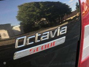 Pelēks Skoda Octavia Scout 2012 Viļņa, ar dzinēja tilpumu 2.00 L un nobraukumu 285 tūkst. km par 4950 €, foto 24 vietnē AUTOMOTO.COM.LV
