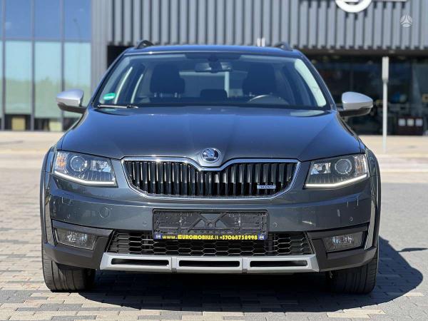 Grey Skoda Octavia Scout 2015 in Siauliai, with an engine capacity of 1.97 L and mileage of 241 thousand km for 8700 €, photo 3 on AUTOMOTO.COM.LV