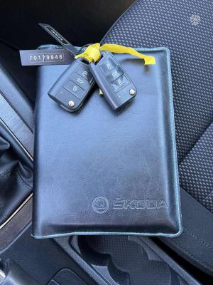 Grey Skoda Octavia Scout 2015 in Siauliai, with an engine capacity of 1.97 L and mileage of 241 thousand km for 8700 €, photo 23 on AUTOMOTO.COM.LV
