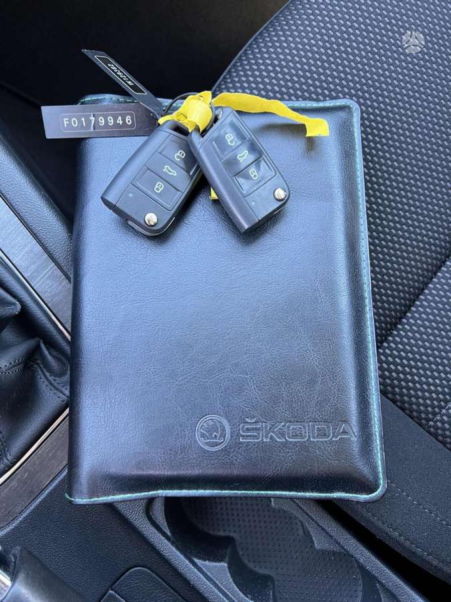 Grey Skoda Octavia Scout 2015 in Siauliai, with an engine capacity of 1.97 L and mileage of 241 thousand km for 8700 €, photo 23 on AUTOMOTO.COM.LV