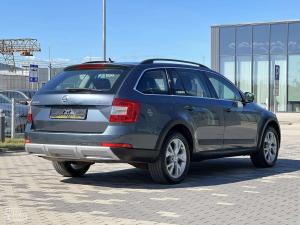 Grey Skoda Octavia Scout 2015 in Siauliai, with an engine capacity of 2.00 L and mileage of 241 thousand km for 8700 €, photo 9 on AUTOMOTO.COM.LV