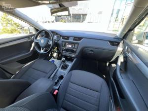 Grey Skoda Octavia Scout 2015 in Siauliai, with an engine capacity of 2.00 L and mileage of 241 thousand km for 8700 €, photo 21 on AUTOMOTO.COM.LV