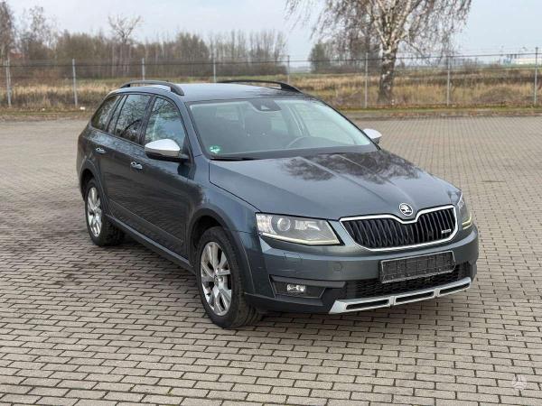 Pelēks Skoda Octavia Scout 2016 Marijampole, ar dzinēja tilpumu 1.97 L un nobraukumu 310 tūkst. km par 6700 €, foto 7 vietnē AUTOMOTO.COM.LV