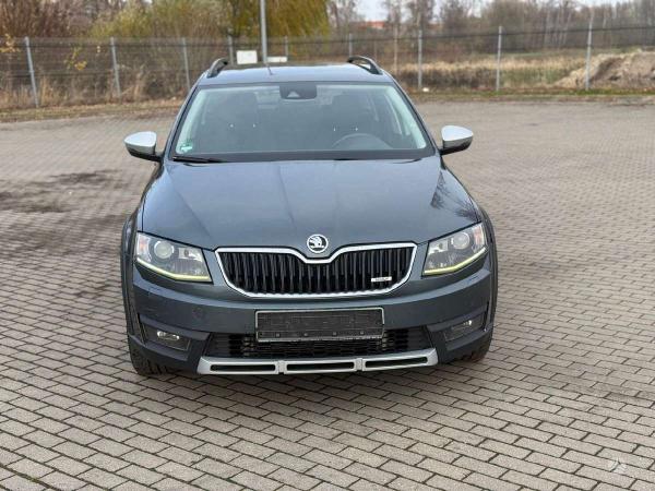 Pelēks Skoda Octavia Scout 2016 Marijampole, ar dzinēja tilpumu 1.97 L un nobraukumu 310 tūkst. km par 6700 €, foto 8 vietnē AUTOMOTO.COM.LV