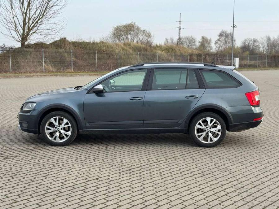 Grey Skoda Octavia Scout 2016 in Marijampole, with an engine capacity of 1.97 L and mileage of 310 thousand km for 6700 €, photo 2 on AUTOMOTO.COM.LV