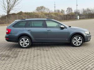 Grey Skoda Octavia Scout 2016 in Marijampole, with an engine capacity of 1.97 L and mileage of 310 thousand km for 6700 €, photo 6 on AUTOMOTO.COM.LV