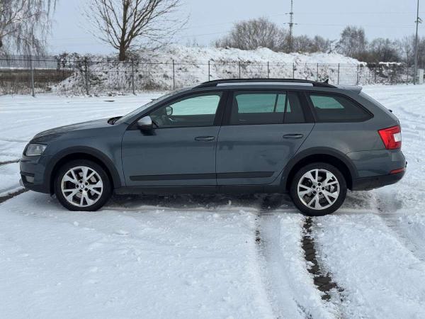 Pelēks Skoda Octavia Scout 2016 Marijampole, ar dzinēja tilpumu 1.97 L un nobraukumu 310 tūkst. km par 6600 €, foto 2 vietnē AUTOMOTO.COM.LV