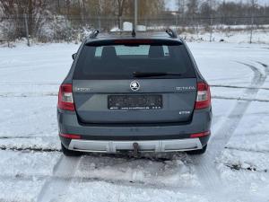 Grey Skoda Octavia Scout 2016 in Marijampole, with an engine capacity of 1.97 L and mileage of 310 thousand km for 6600 €, photo 4 on AUTOMOTO.COM.LV