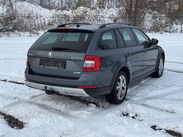 Pelēks Skoda Octavia Scout 2016 Marijampole, ar dzinēja tilpumu 1.97 L un nobraukumu 310 tūkst. km par 6600 €, foto 5 vietnē AUTOMOTO.COM.LV