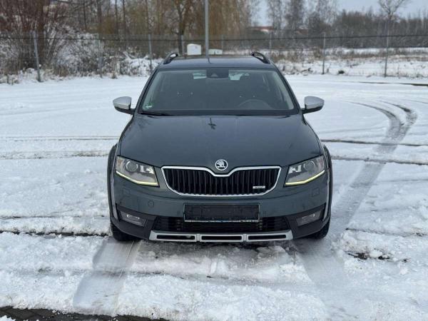 Pelēks Skoda Octavia Scout 2016 Marijampole, ar dzinēja tilpumu 1.97 L un nobraukumu 310 tūkst. km par 6600 €, foto 8 vietnē AUTOMOTO.COM.LV