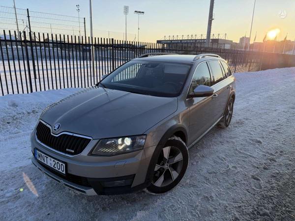 Pelēks Skoda Octavia Scout 2016 Jonava, ar dzinēja tilpumu 2.00 L un nobraukumu 279 tūkst. km par 8799 €, foto 5 vietnē AUTOMOTO.COM.LV