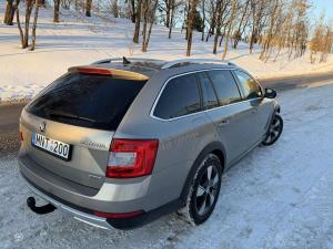 Pelēks Skoda Octavia Scout 2016 Jonava, ar dzinēja tilpumu 2.00 L un nobraukumu 279 tūkst. km par 8799 €, foto 9 vietnē AUTOMOTO.COM.LV