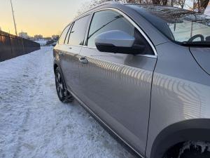 Pelēks Skoda Octavia Scout 2016 Jonava, ar dzinēja tilpumu 2.00 L un nobraukumu 279 tūkst. km par 8799 €, foto 13 vietnē AUTOMOTO.COM.LV