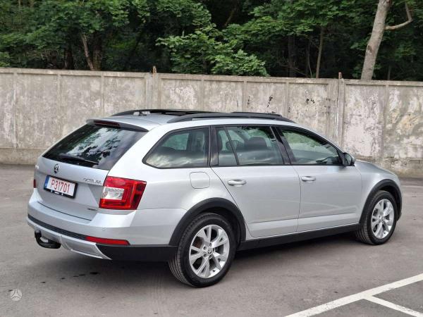 Pelēks Skoda Octavia Scout 2016 Viļņa, ar dzinēja tilpumu 2.00 L un nobraukumu 171 tūkst. km par 10500 €, foto 9 vietnē AUTOMOTO.COM.LV