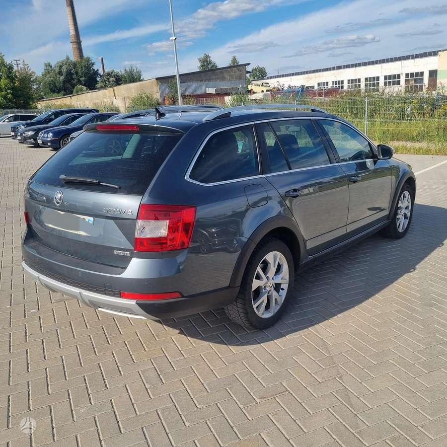 Grey Skoda Octavia Scout 2017 in Taurage, with an engine capacity of 2.00 L and mileage of 323 thousand km for 6950 €, photo 4 on AUTOMOTO.COM.LV
