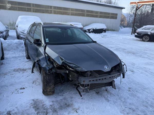Grey Skoda Octavia Scout 2018 in Kaunas, with an engine capacity of 1.97 L and mileage of 413 thousand km for 6400 €, photo 2 on AUTOMOTO.COM.LV