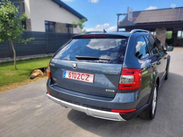 Pelēks Skoda Octavia Scout 2018 Šalčininkai, ar dzinēja tilpumu 2.00 L un nobraukumu 190 tūkst. km par 11850 €, foto 3 vietnē AUTOMOTO.COM.LV