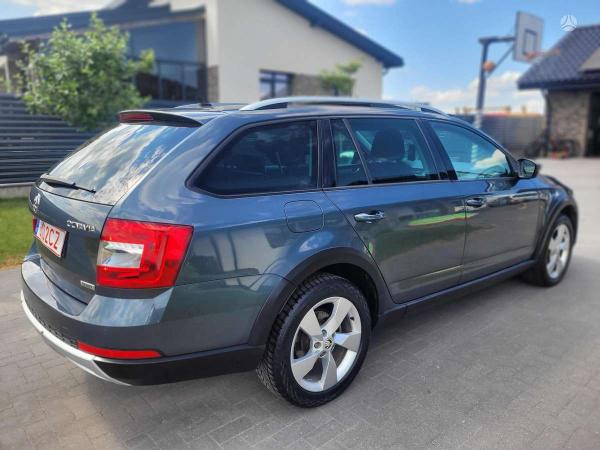 Pelēks Skoda Octavia Scout 2018 Šalčininkai, ar dzinēja tilpumu 2.00 L un nobraukumu 190 tūkst. km par 11850 €, foto 6 vietnē AUTOMOTO.COM.LV