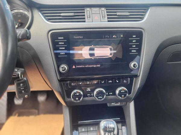 Pelēks Skoda Octavia Scout 2018 Šalčininkai, ar dzinēja tilpumu 2.00 L un nobraukumu 190 tūkst. km par 11850 €, foto 7 vietnē AUTOMOTO.COM.LV
