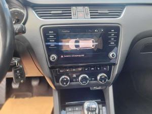 Grey Skoda Octavia Scout 2018 in Salcininkai, with an engine capacity of 2.00 L and mileage of 190 thousand km for 11850 €, photo 8 on AUTOMOTO.COM.LV