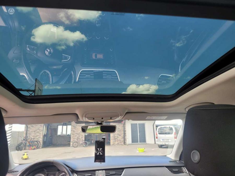 Grey Skoda Octavia Scout 2018 in Salcininkai, with an engine capacity of 2.00 L and mileage of 190 thousand km for 11850 €, photo 11 on AUTOMOTO.COM.LV