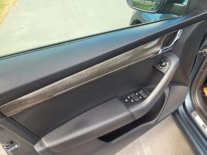 Grey Skoda Octavia Scout 2018 in Salcininkai, with an engine capacity of 2.00 L and mileage of 190 thousand km for 11850 €, photo 16 on AUTOMOTO.COM.LV