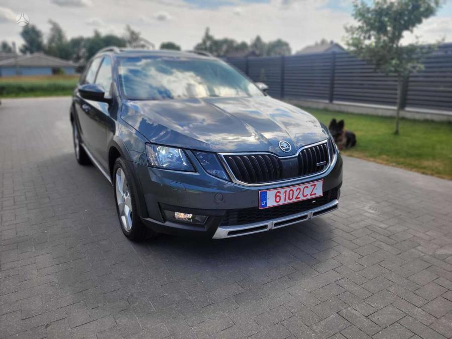 Grey Skoda Octavia Scout 2018 in Salcininkai, with an engine capacity of 2.00 L and mileage of 190 thousand km for 11850 €, photo 19 on AUTOMOTO.COM.LV