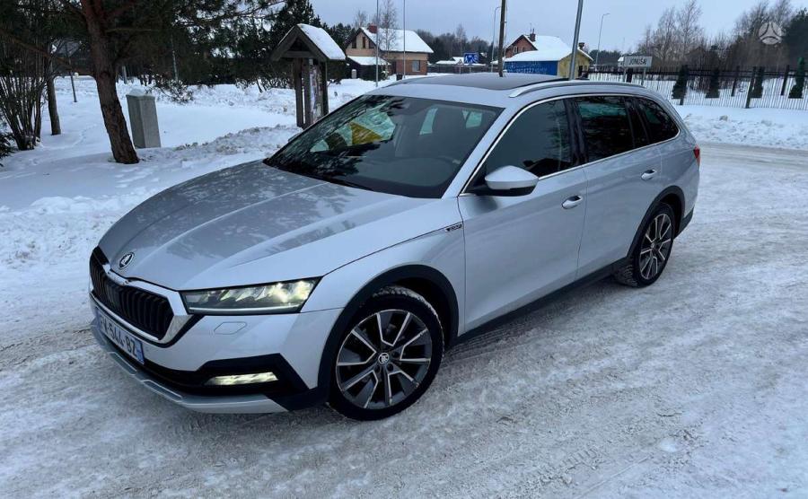 Grey Skoda Octavia Scout 2020 in Taurage, with an engine capacity of 1.97 L and mileage of 272 thousand km for 16200 €, photo 5 on AUTOMOTO.COM.LV