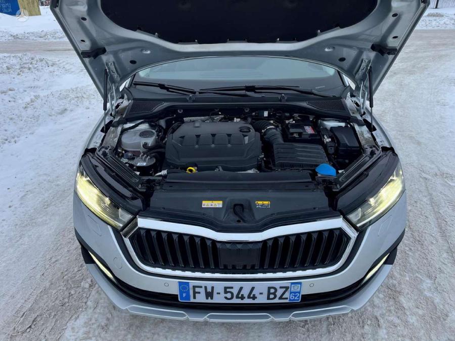 Grey Skoda Octavia Scout 2020 in Taurage, with an engine capacity of 1.97 L and mileage of 272 thousand km for 16200 €, photo 9 on AUTOMOTO.COM.LV
