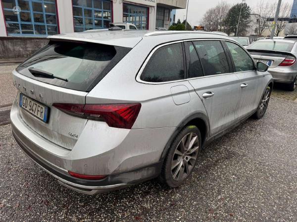 Pelēks Skoda Octavia Scout 2021 Kauņa, ar dzinēja tilpumu 2.00 L un nobraukumu 395 tūkst. km par 11700 €, foto 2 vietnē AUTOMOTO.COM.LV