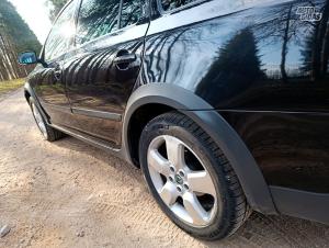 Skoda Octavia Scout 2008 in Vilnius, with an engine capacity of 2.00 L and mileage of 437 thousand km for 3000 €, photo 7 on AUTOMOTO.COM.LV