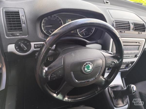 Шкода Октавия Скаут 2012 в Клайпеда на AUTOMOTO.COM.LV Шкода Октавия Скаут 2012 в Клайпеда, объемом двигателя 2.00 л и пробегом 286 тыс. км за 3899 €, фото 11 на AUTOMOTO.COM.LV