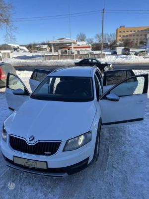 White Skoda Octavia Scout 2015 in Siauliai, with an engine capacity of 2.00 L and mileage of 230 thousand km for 7500 €, photo 16 on AUTOMOTO.COM.LV