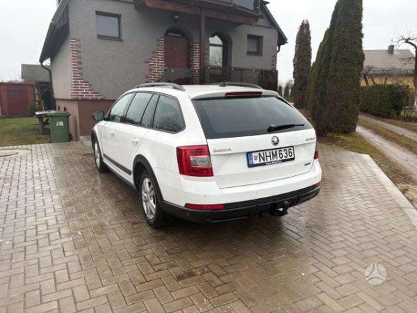 Balts Skoda Octavia Scout 2015 Marijampole, ar dzinēja tilpumu 2.00 L un nobraukumu 185 tūkst. km par 9450 €, foto 4 vietnē AUTOMOTO.COM.LV