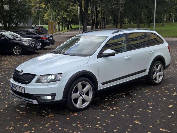 Skoda Octavia Scout 2016 Viļņa vietnē Balts Skoda Octavia Scout 2016 Viļņa, ar dzinēja tilpumu 2.00 L un nobraukumu 380 tūkst. km par 9000 €, foto 11 vietnē AUTOMOTO.COM.LV