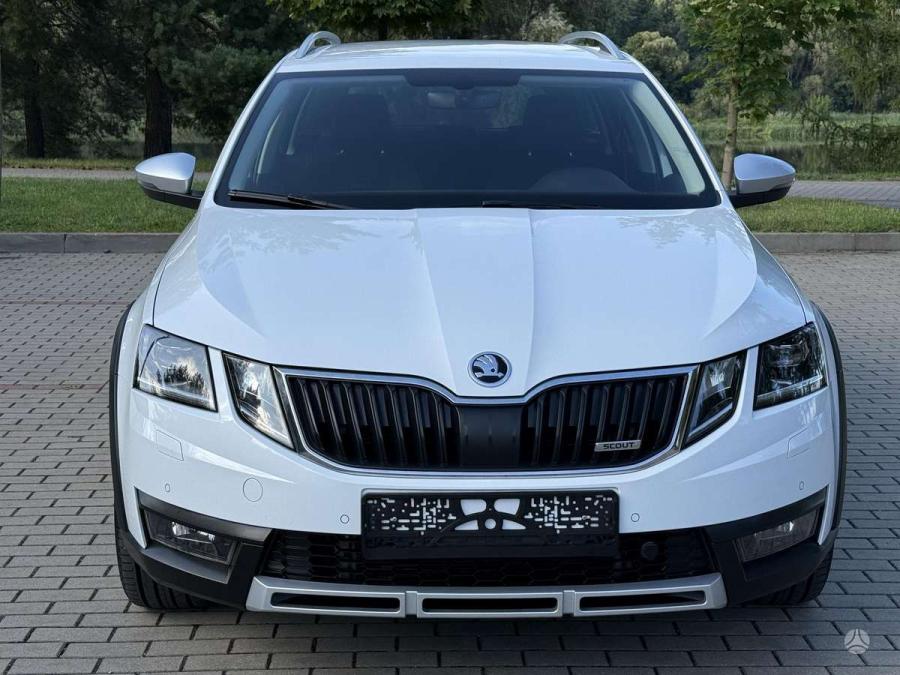 Balts Skoda Octavia Scout 2017 Prienai, ar dzinēja tilpumu 2.00 L un nobraukumu 220 tūkst. km par 12950 €, foto 11 vietnē AUTOMOTO.COM.LV