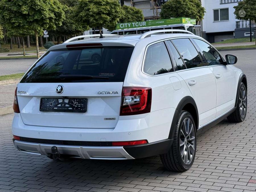 Balts Skoda Octavia Scout 2017 Prienai, ar dzinēja tilpumu 2.00 L un nobraukumu 220 tūkst. km par 12950 €, foto 16 vietnē AUTOMOTO.COM.LV