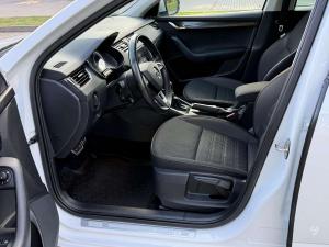 Balts Skoda Octavia Scout 2017 Prienai, ar dzinēja tilpumu 2.00 L un nobraukumu 220 tūkst. km par 12950 €, foto 29 vietnē AUTOMOTO.COM.LV