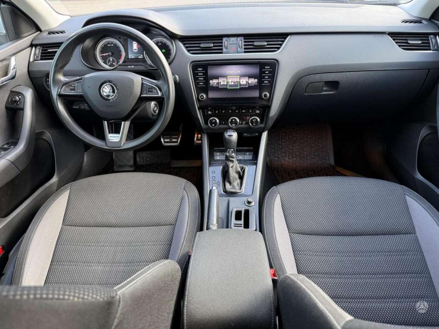 Balts Skoda Octavia Scout 2017 Prienai, ar dzinēja tilpumu 2.00 L un nobraukumu 220 tūkst. km par 12950 €, foto 32 vietnē AUTOMOTO.COM.LV