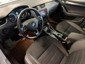 Balts Skoda Octavia Scout 2017 Prienai, ar dzinēja tilpumu 2.00 L un nobraukumu 220 tūkst. km par 12950 €, foto 39 vietnē AUTOMOTO.COM.LV