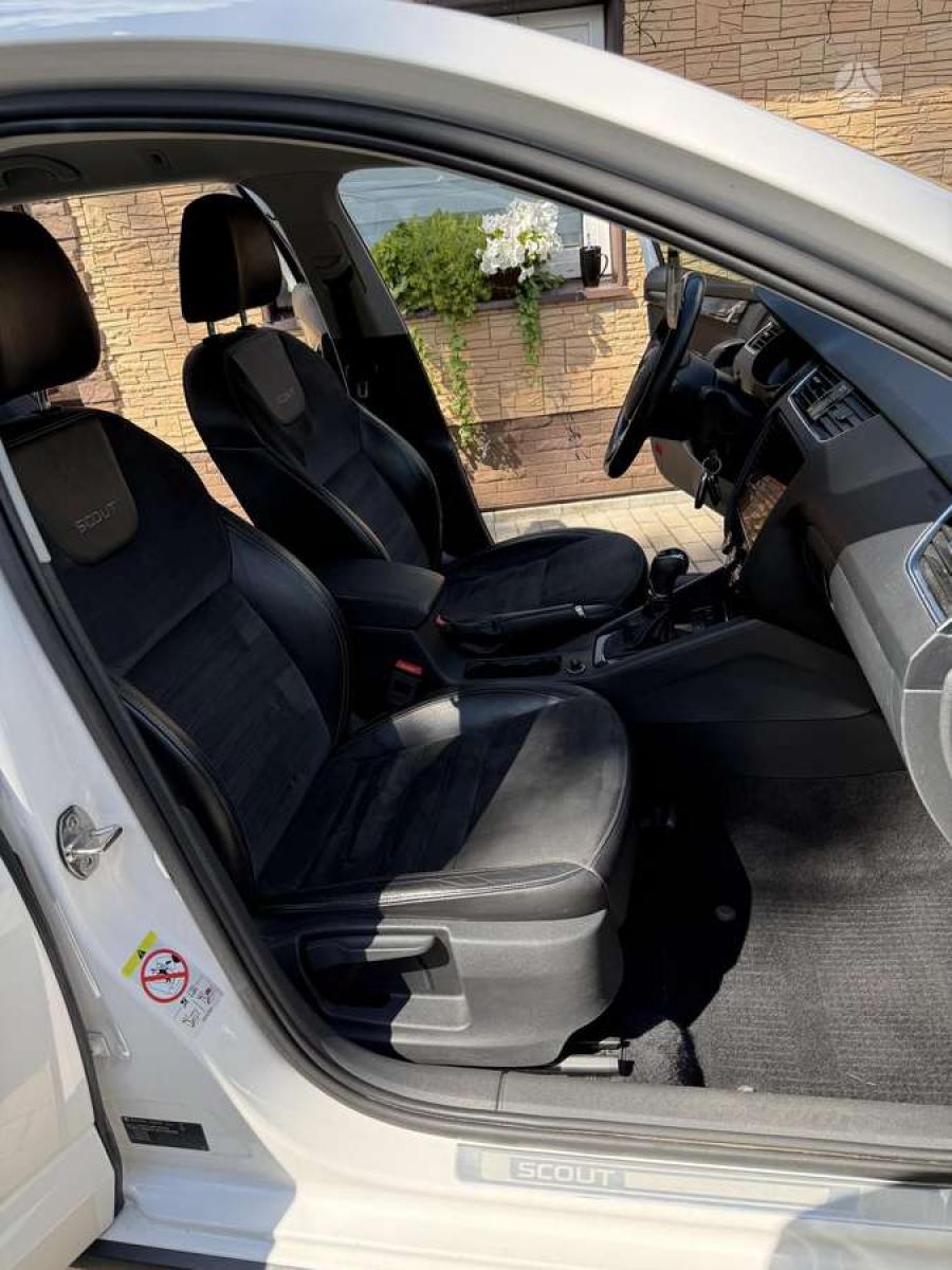 Balts Skoda Octavia Scout 2017 Širvintos, ar dzinēja tilpumu 1.97 L un nobraukumu 387 tūkst. km par 11800 €, foto 12 vietnē AUTOMOTO.COM.LV